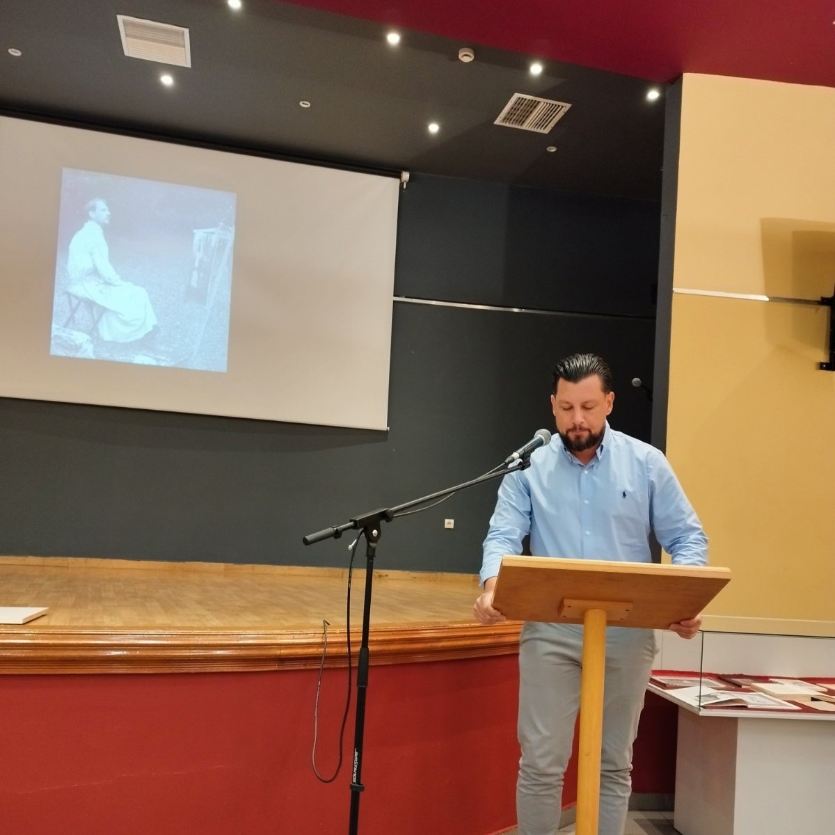Εγκαίνια της Έκθεσης Ζωγραφικής εικαστικών καλλιτεχνών με τίτλο «....με ...